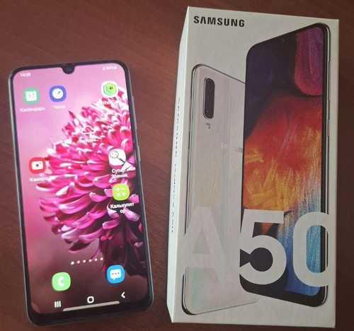 Samsung Galaxy A50, 6/128 ГБ