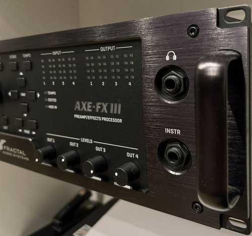 Fractal Axe FX 3 (Axe FX iii) гитарный процессор