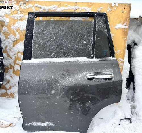 Lexus GX задняя левая дверь авто