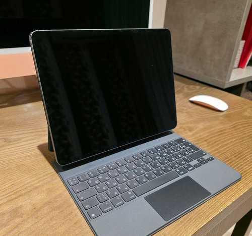 iPad Pro 12.9 Wi-Fi   Cellular 256GB Space Gray