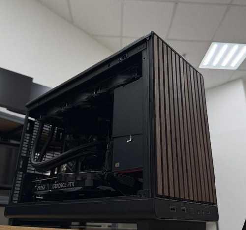 Black Wood Water PC (12600/4070)