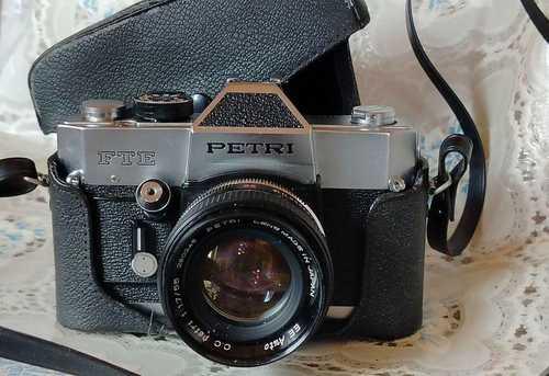Пленочный фотоаппарат Petri FTE