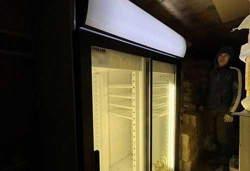 Витринный холодильник большой