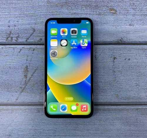 iPhone X, 256 ГБ