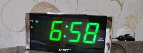 Настольные электронные часы-будильник