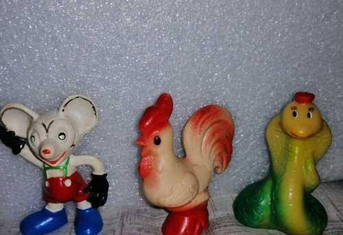 Резиновые игрушки СССР микки-маус, змея, петушок