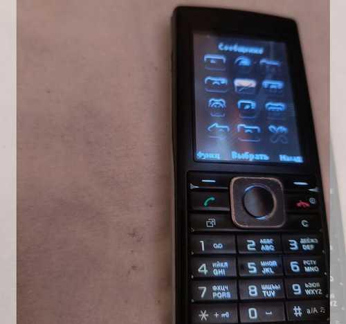 Sony Ericsson J108i