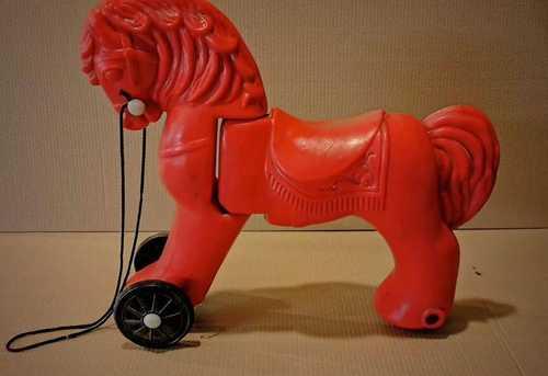 Игрушка лошадь каталка СССР
