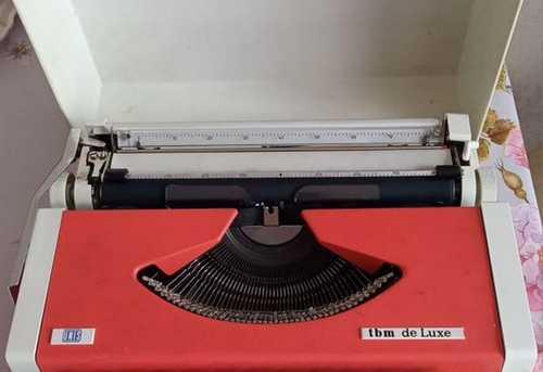 Продам пишущую машинку
