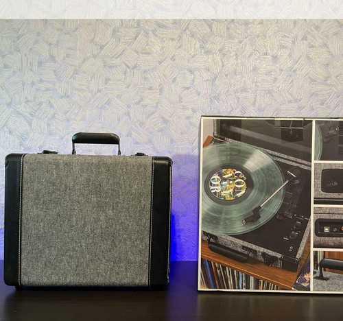 Виниловый проигрыватель Crosley Executive Portable