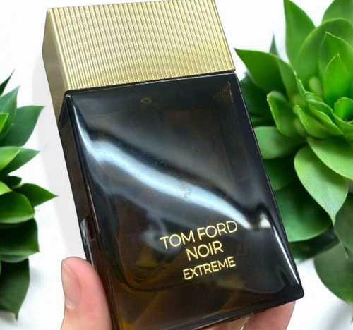 Древесный аромат Tom Ford Noir Extreme