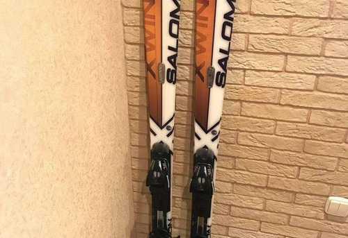 Горные лыжи Salomon и горнолыжные ботинки