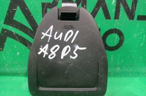 Крепление аварийного знака Audi A8 4 D5 2017