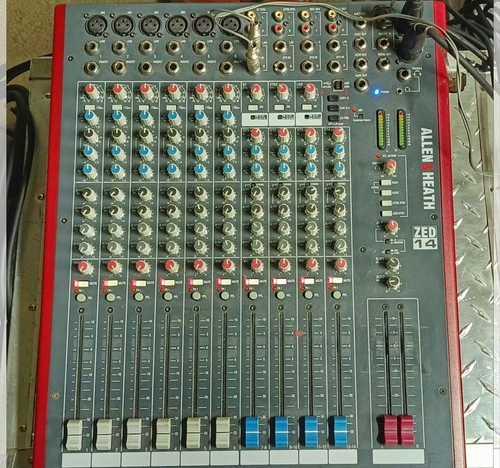 Микшерный пульт Allen & Heath ZED 14