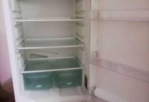 Холодильник хотпоинт Аристон бу