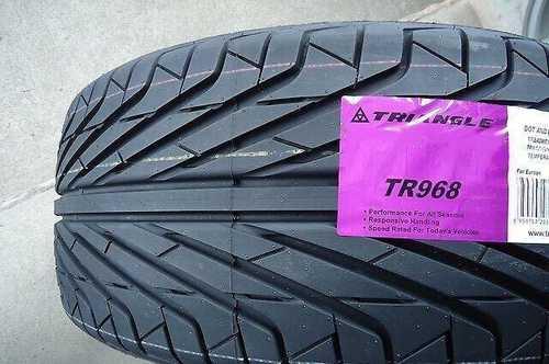 Triangle TR968 215/35 R19 85W