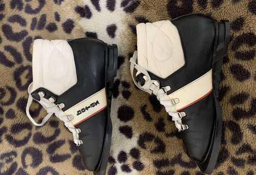 Лыжные ботинки botas