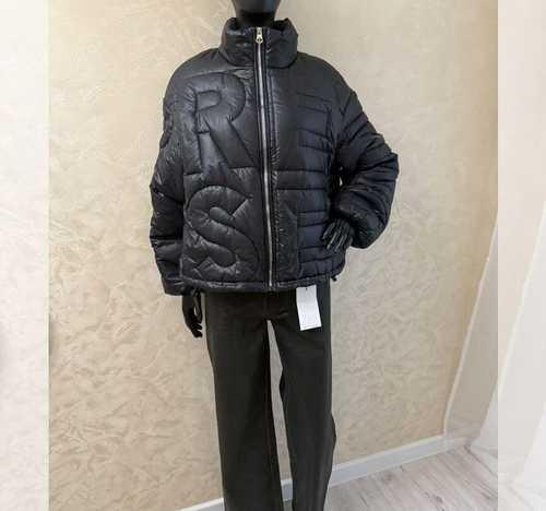 Новая куртка Bershka,р. М-L, 3000