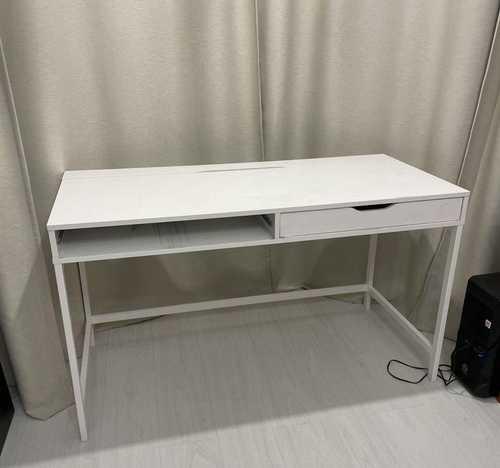 Стол IKEA alex