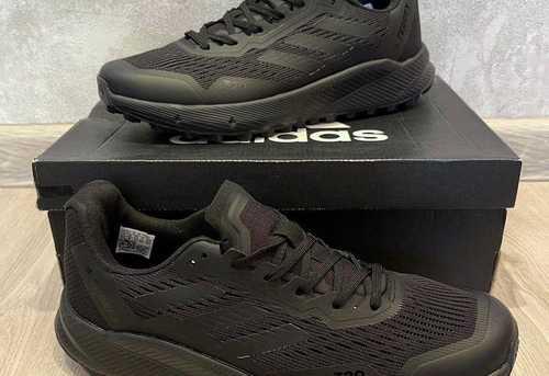 Кроссовки adidas terrex