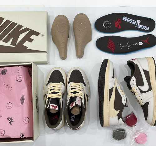 Nike travis scott reverse mocha