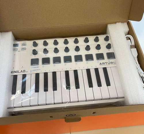 Midi клавиатура Arturia minilab mk2