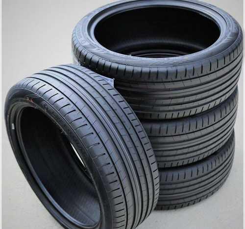 Greentrac Quest-X 245/45 R19 и 275/40 R19 105Y