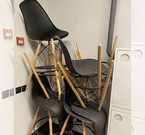 Стулья Ergozen Eames DSW Pro (с повреждениями)