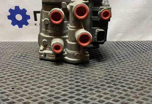 Кран тормозной прицепа DAF 106 1747137