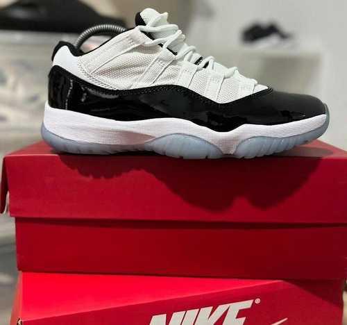 Кроссовки Air Jordan 11 Retro Low Concord