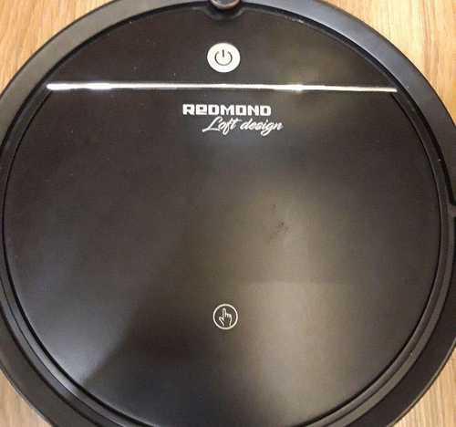 Робот пылесос Redmond RV-R290