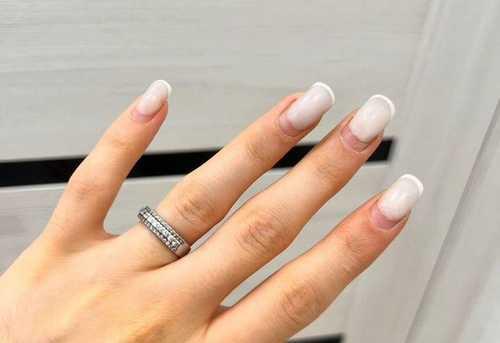 Серебряное кольцо женское 17 размер с фианитами