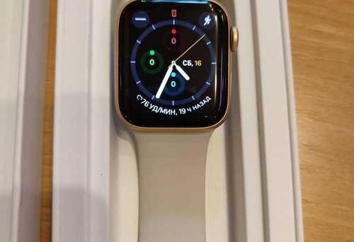 Продам Смарт-часы Apple Watch SE 40mm
