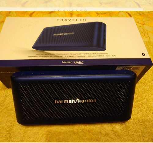 Мини колонка Harman Kardon Traveler