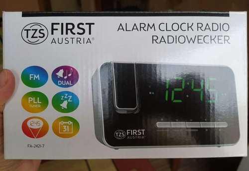 Радио часы с проектором