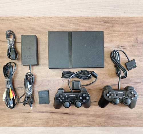 Playstation 2 slim   2 геймпада