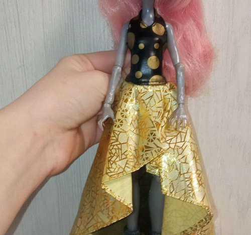 Monster high тора мауседес венера хоулин