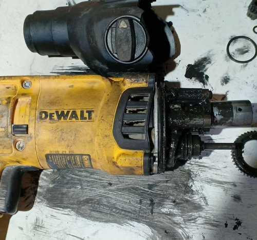 Перфоратор dewalt