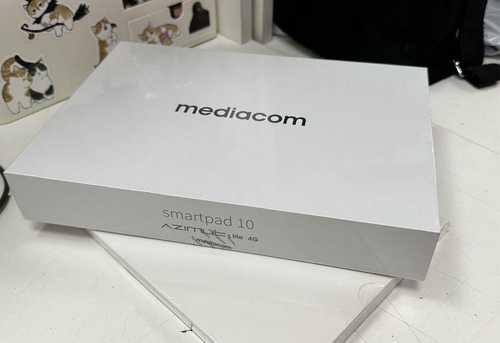Планшет с клавиатурой Mediacom Smartpad