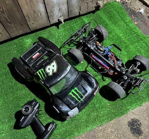 Team associated SC10 4x4 brushless