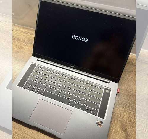 Honor magicbook 16