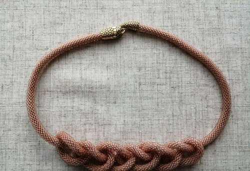 Украшение из бисера