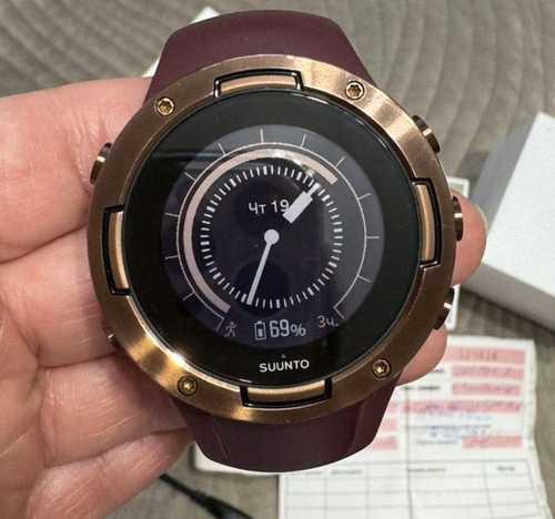 Смарт часы suunto 5