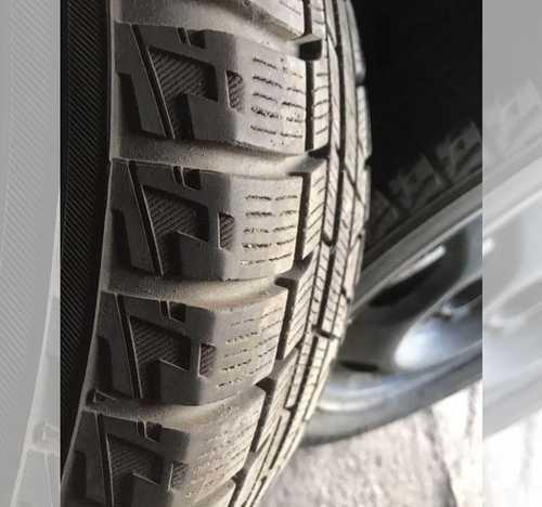 Yokohama Ice Guard IG50+ 215/60 R16