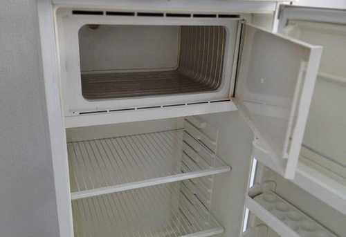 Холодильник б/у для дачи, дома. Самовывоз
