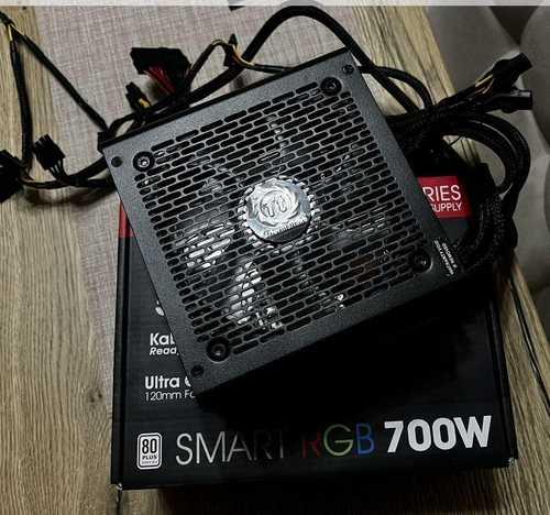 Блок питания thermaltake 700w RGB