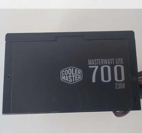 Блок питания Cooler master 700W