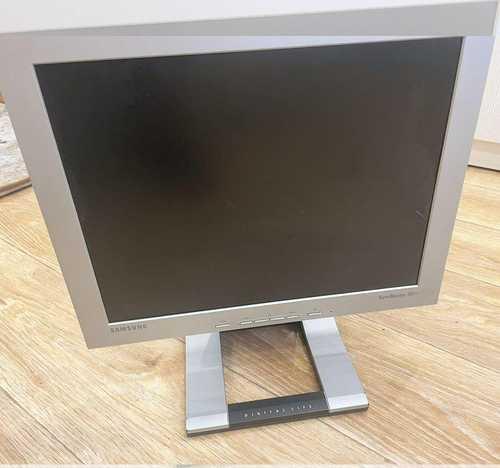 Монитор samsung syncmaster 152s