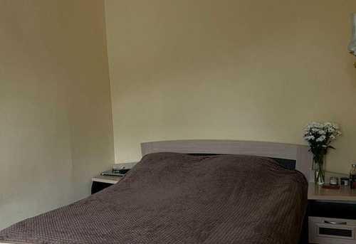 Мебель для спальни 4в1: кровать,тумбы,столик