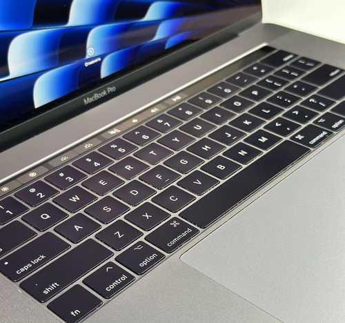 Apple MacBook Pro 15 2017 Intel Core i7 16/512GB S